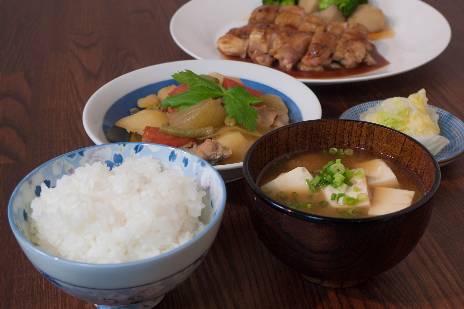 Home cooking of “Washoku”(Japanese cuisine) can be make with three ...